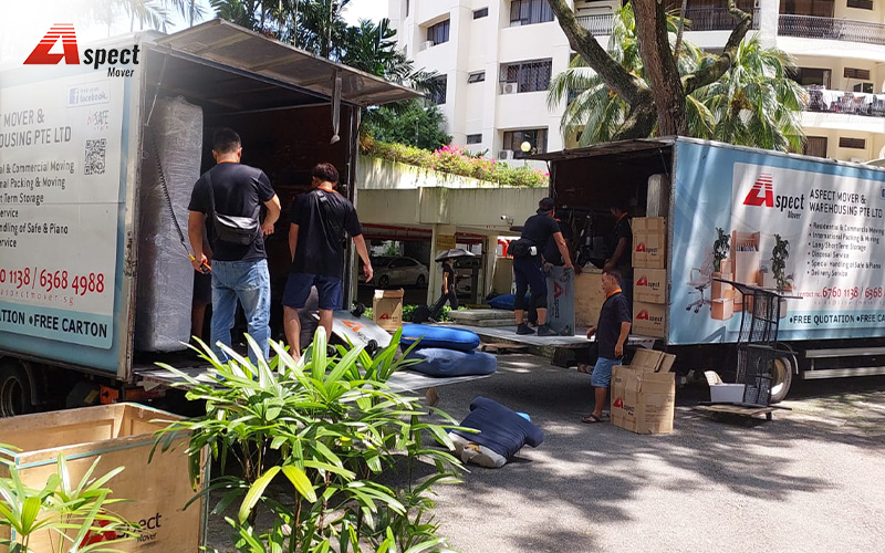 Maximising Space in a Moving Truck: Tips from Professionals